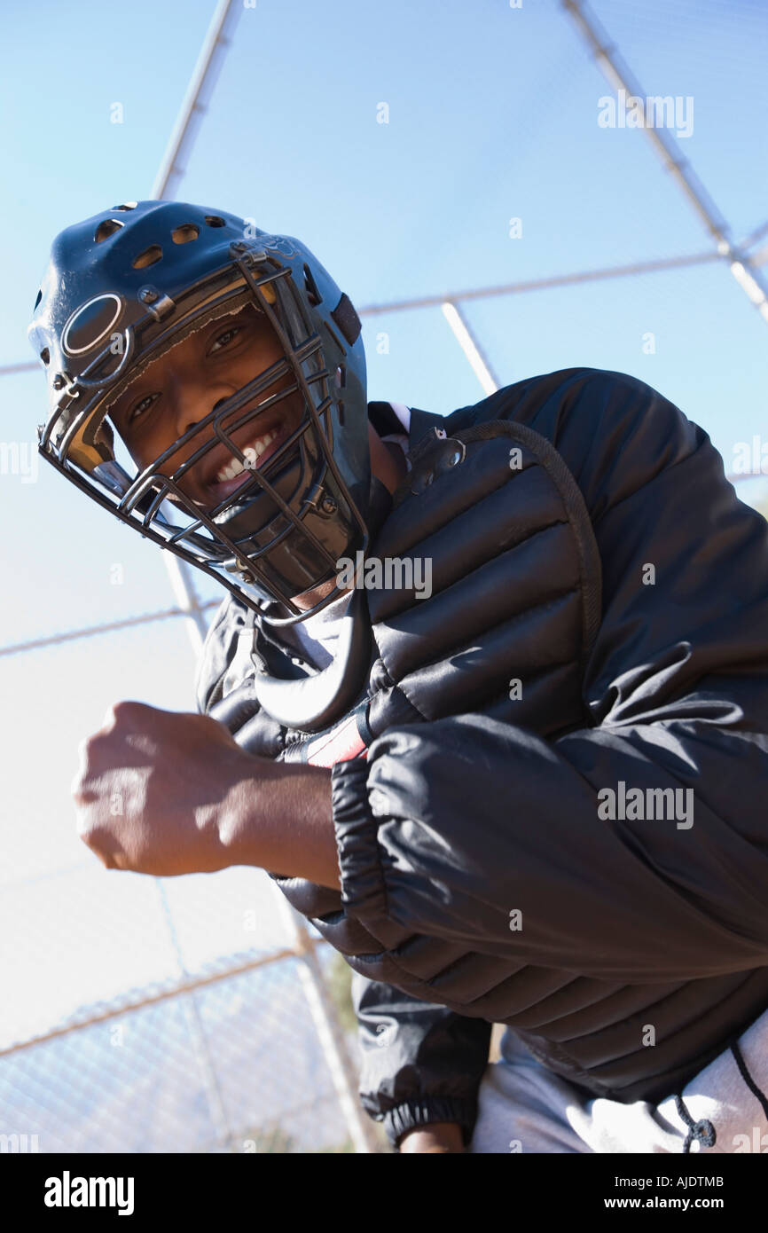 Standing umpire hi-res stock photography and images - Alamy