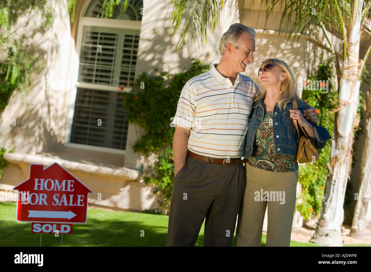 50 yard sign hi-res stock photography and images - Alamy