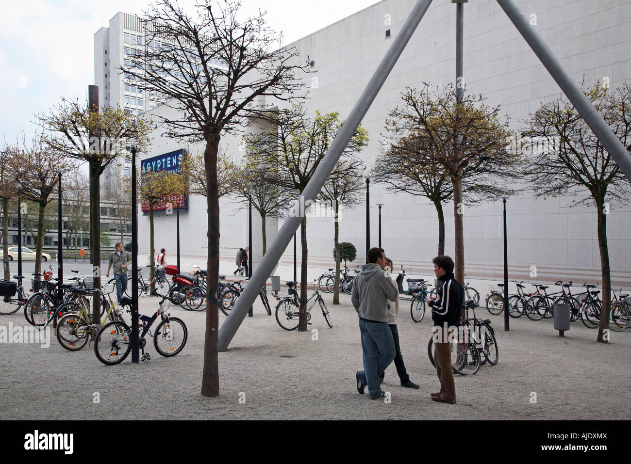 Bonn Kunstmuseum Museum Of Art Museum Museums Museen Museumsmeile ...