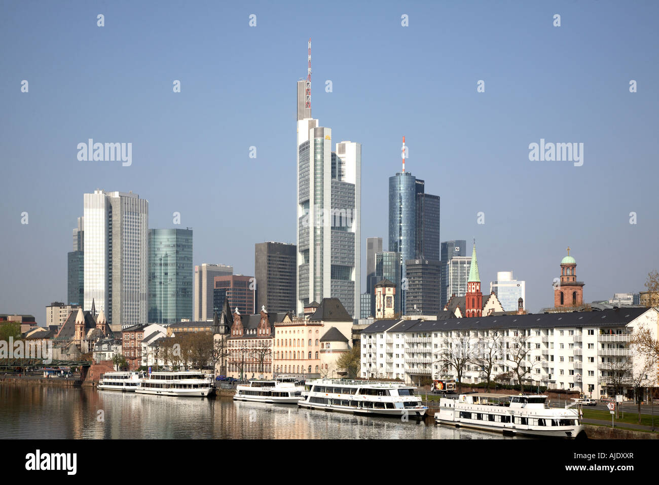 Hessen Hesse Frankfurt Am Main Ufer Bank Stock Photo - Alamy