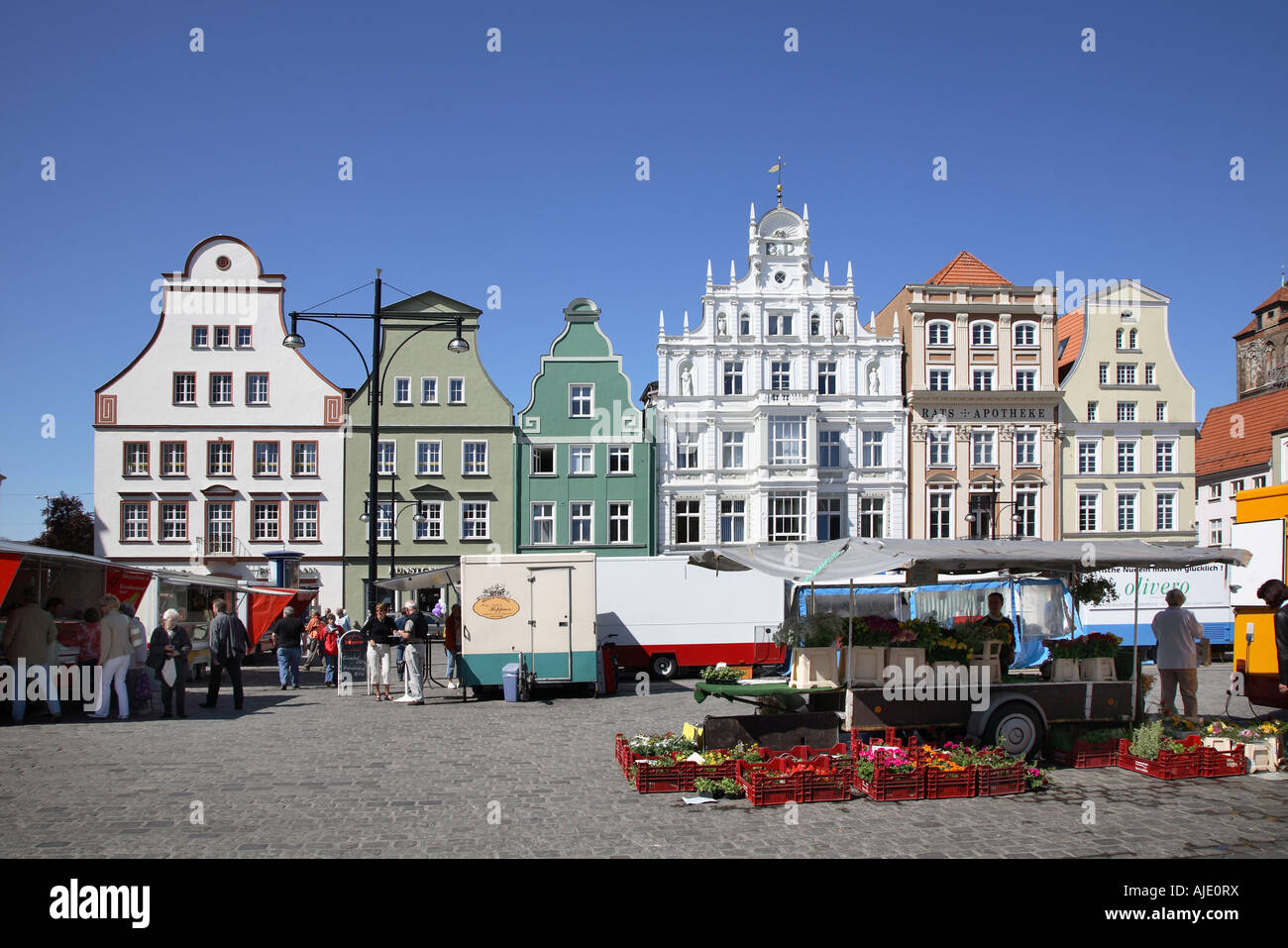 Neuer markt new market square hi-res stock photography and images - Alamy