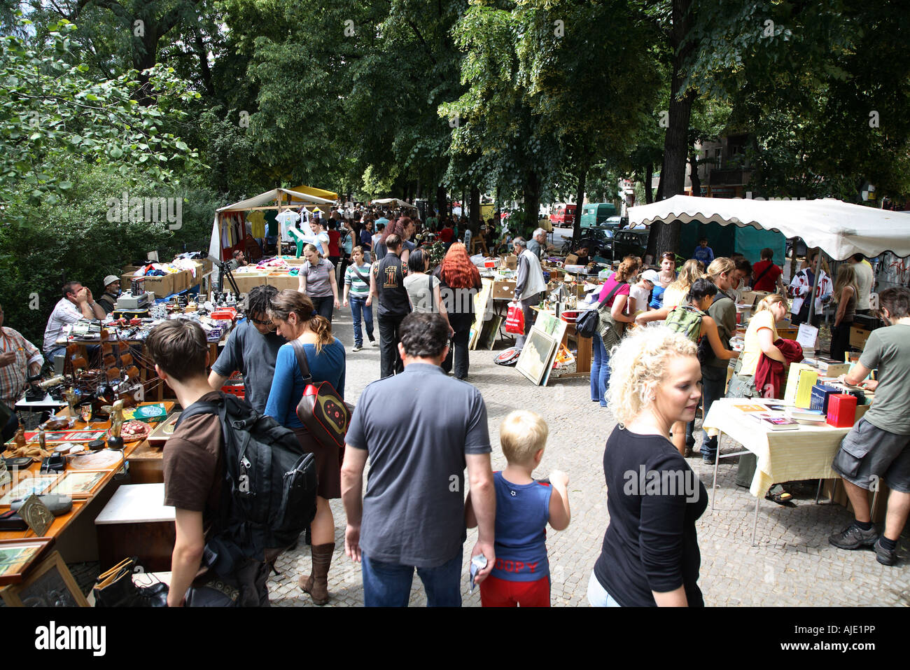 Boxhagener Platz Place Square Friedrichshain Kreuzberg Flohmarkt Stock ...