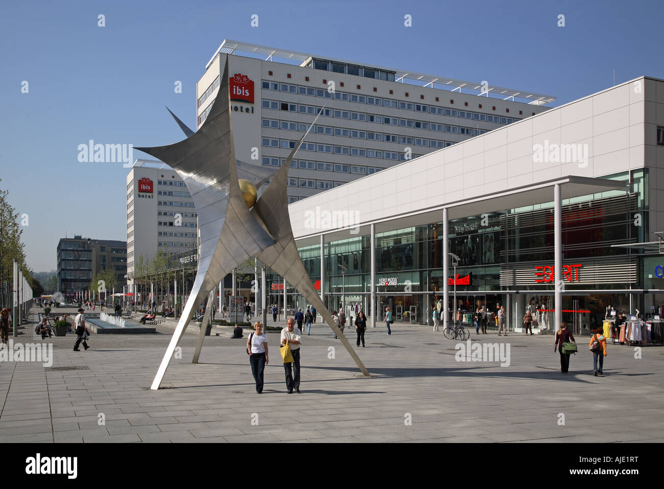 Prager menschen hi-res stock photography and images - Alamy