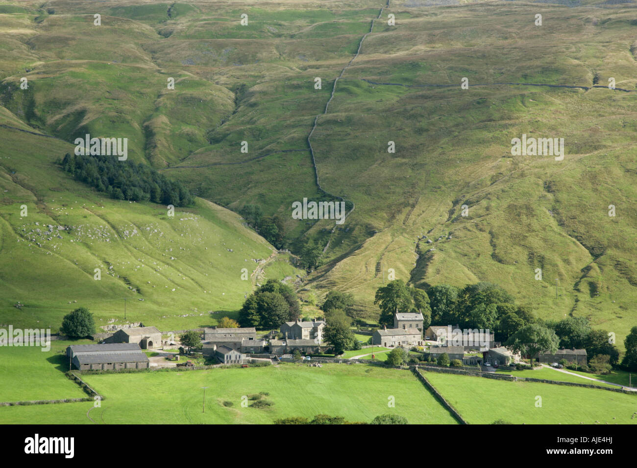 Litton village littondale yorkshire dales hi-res stock photography and ...