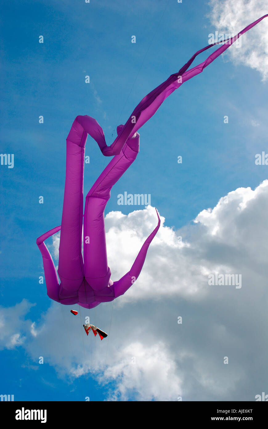 Alien kite hi-res stock photography and images - Alamy