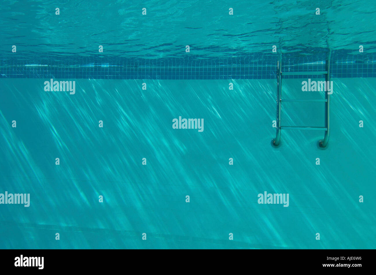 Empty Swimming Pool, underwater Stock Photo - Alamy