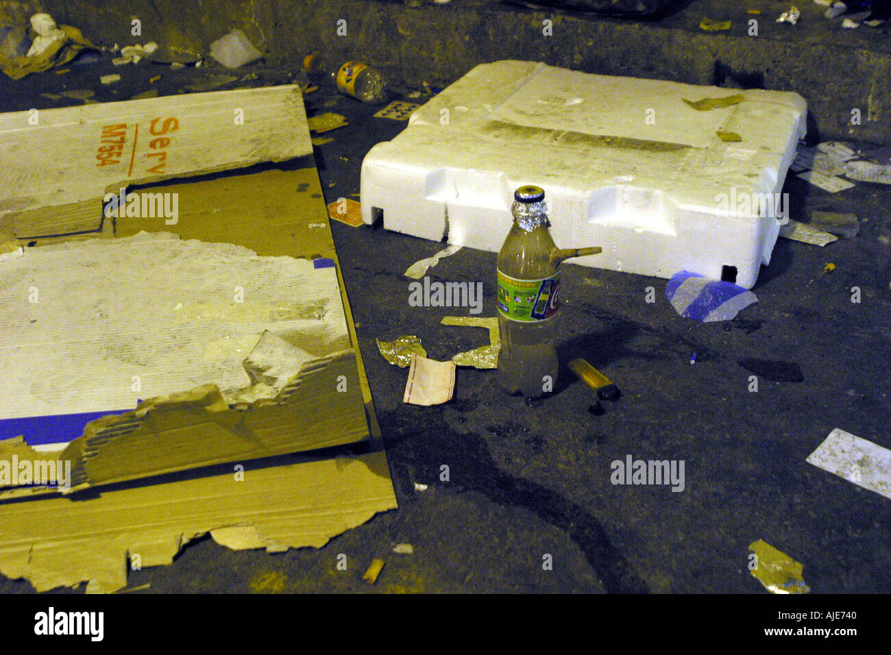 Crack den london hi-res stock photography and images - Alamy