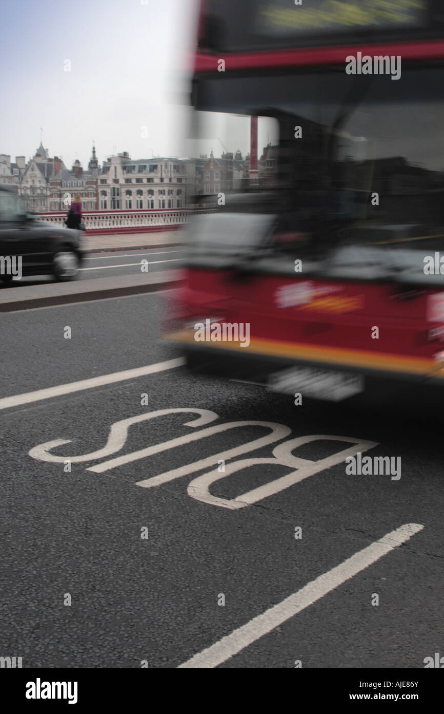 Bus in a bus lane on Blackfriars Bridge, London Stock Photo - Alamy