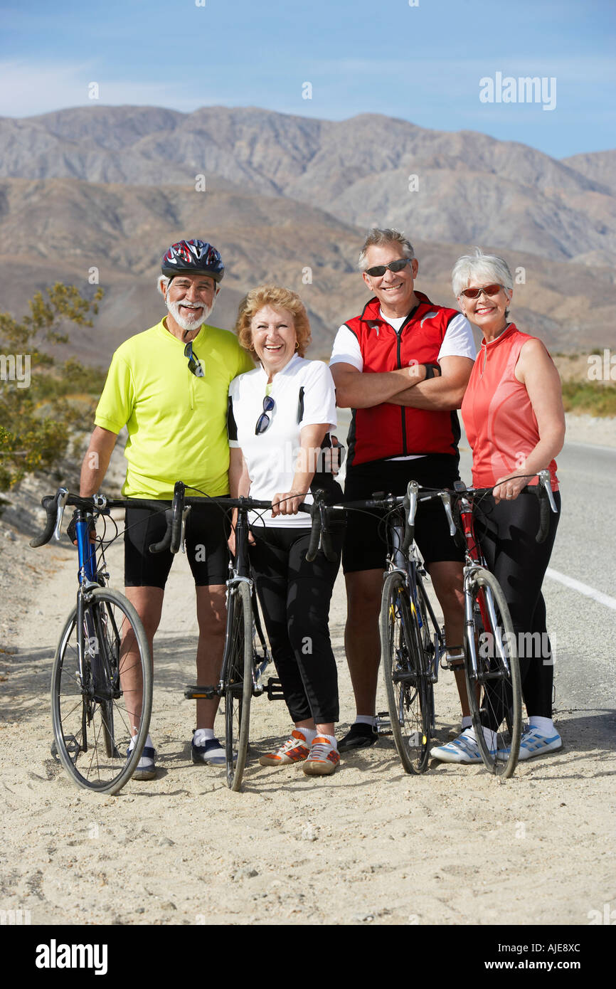 Group seniors two couples hi-res stock photography and images - Alamy