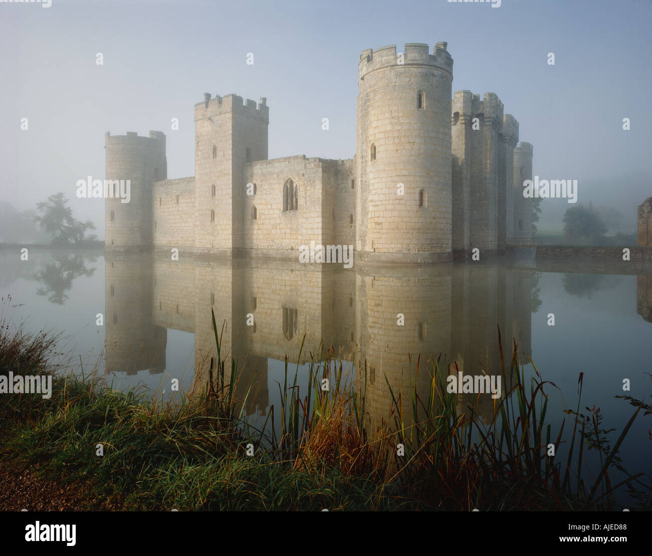 Manor of bodiam hi-res stock photography and images - Alamy