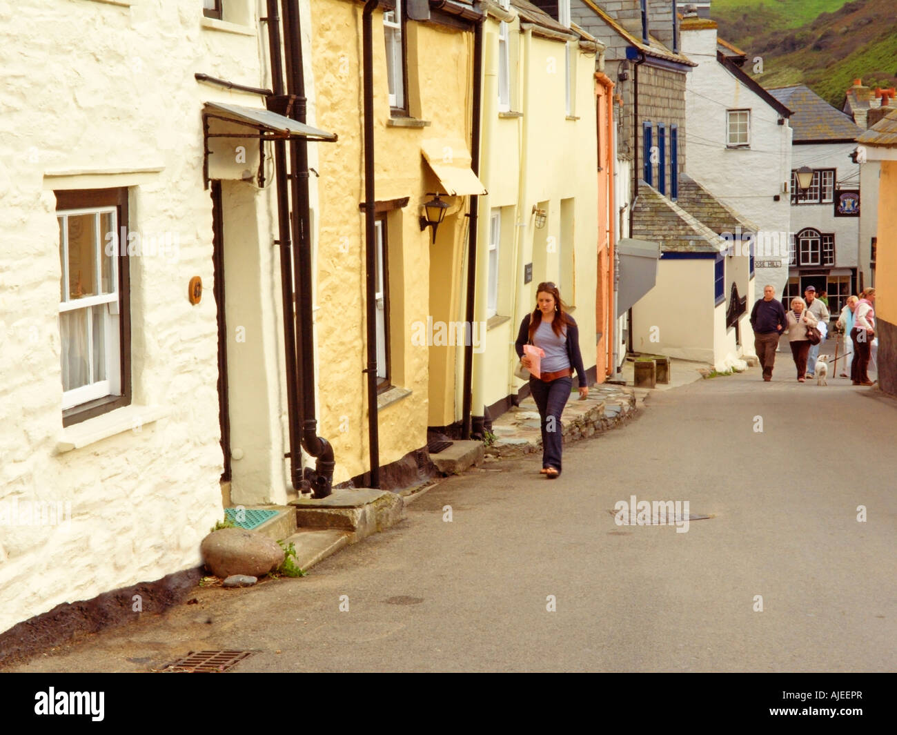 Fore Street Port Isaac winding streets and cottages Cornwall Atlantic ...