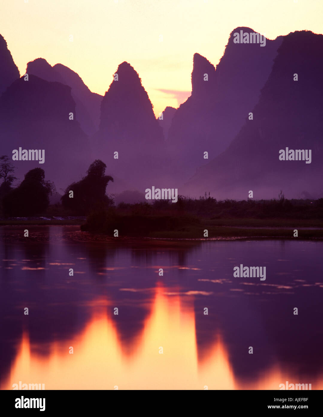 Sub pinnacle hi-res stock photography and images - Alamy