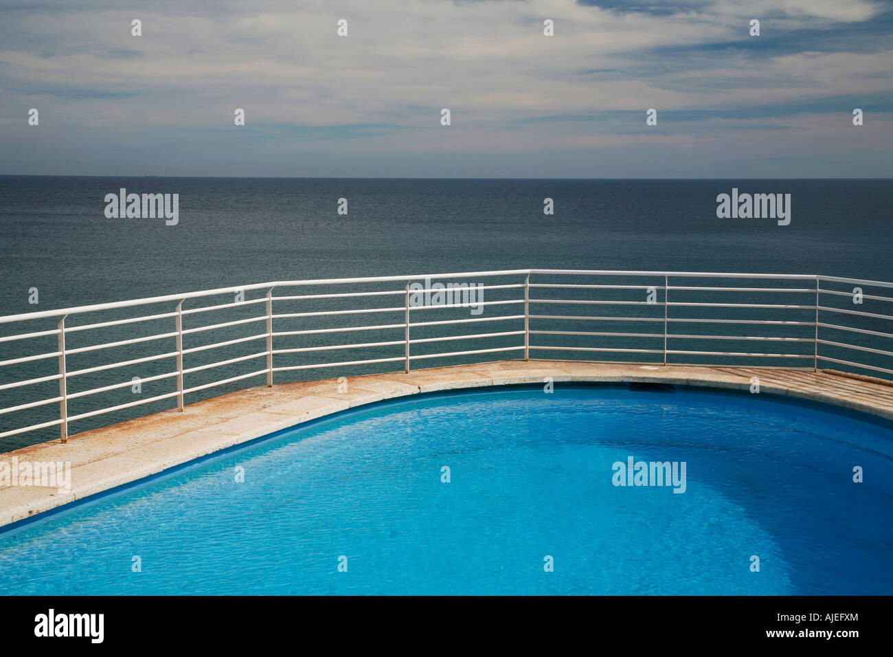 Outdoor swimming pool by the sea Stock Photo - Alamy
