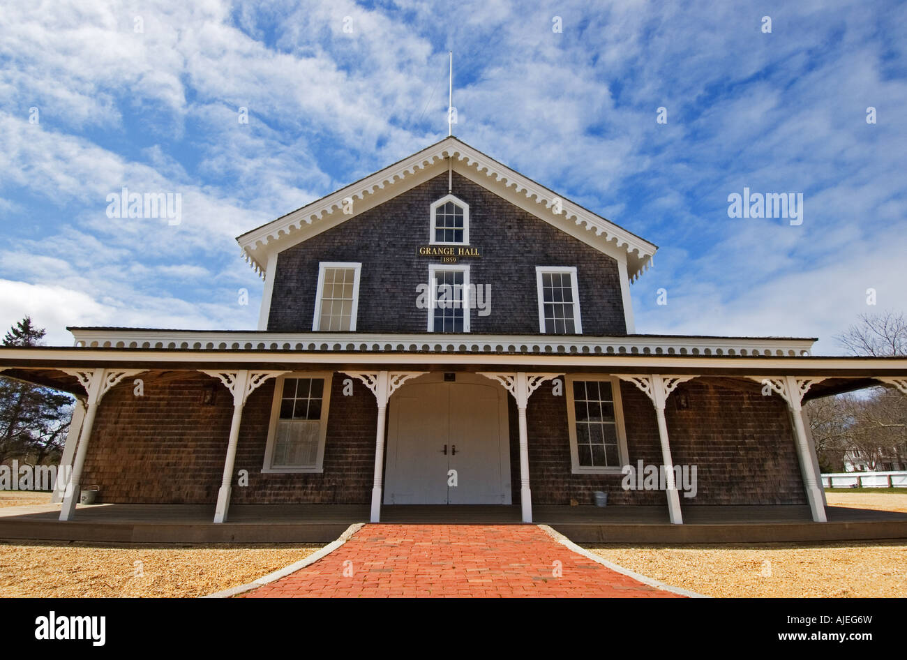 Grange hall hi-res stock photography and images - Alamy