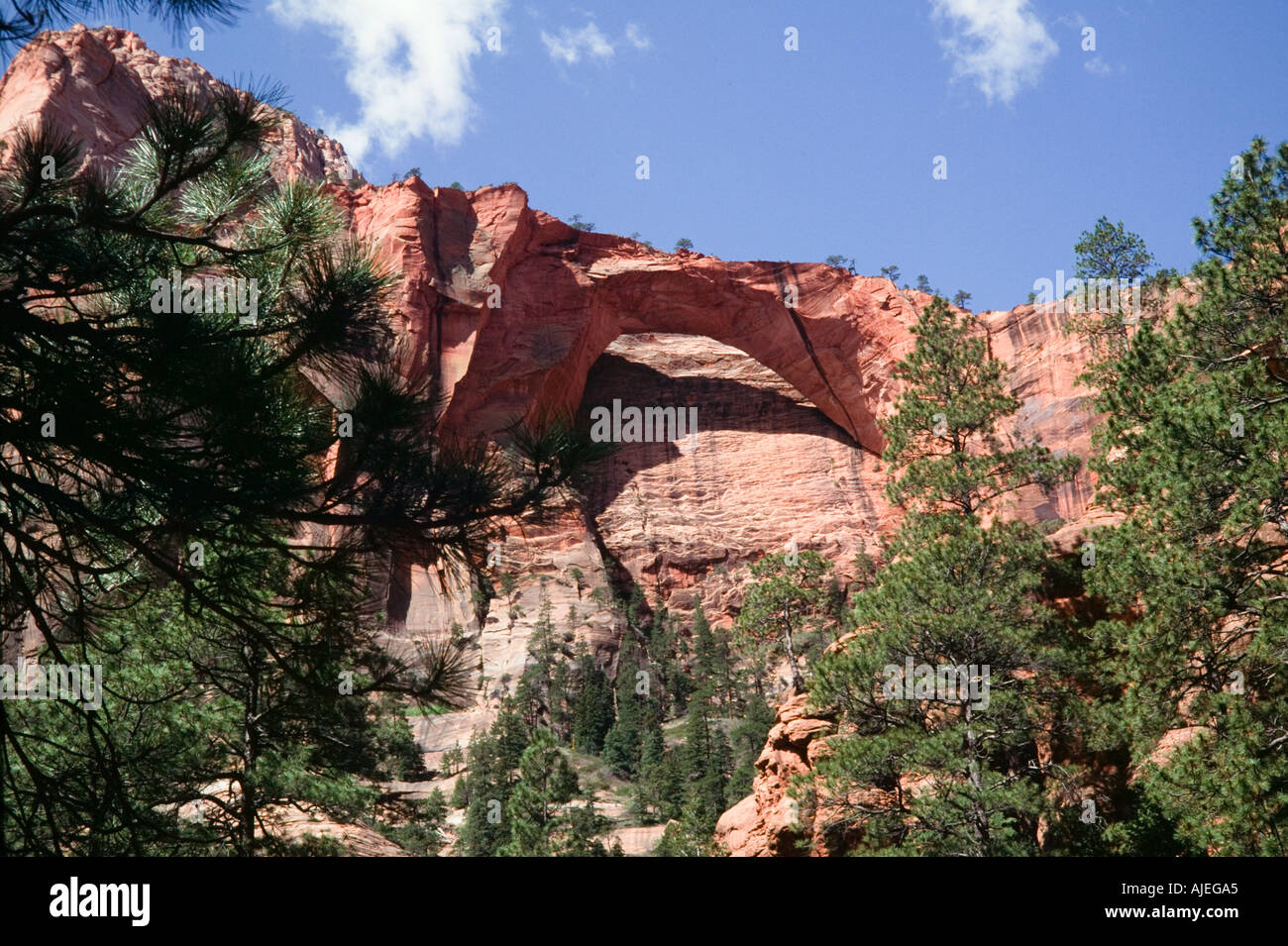 Kolob arch hi-res stock photography and images - Alamy