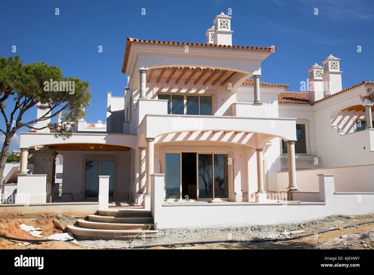 Luxury Villa under construction Stock Photo - Alamy