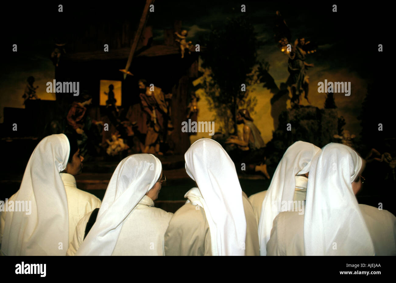 Nuns veil hi-res stock photography and images - Alamy