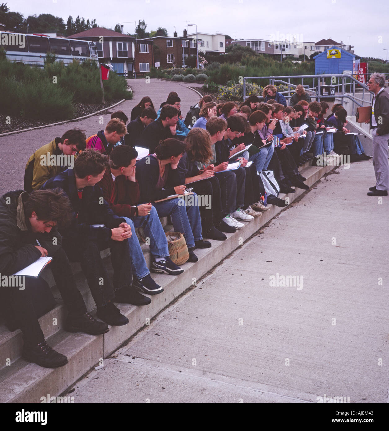 Fieldwork students hi-res stock photography and images - Alamy