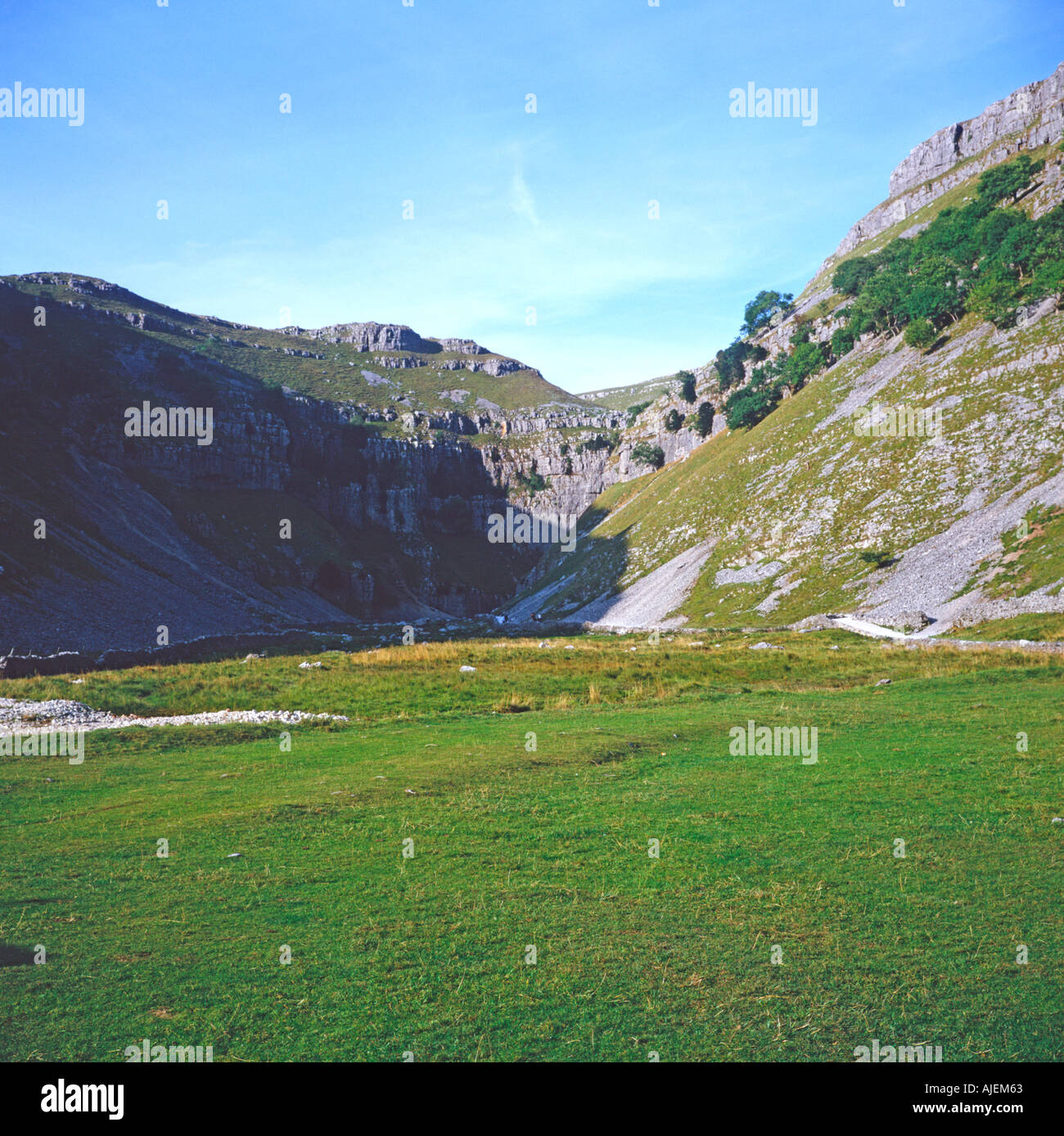 Gordale Scar Yorkshire Dales national park England Stock Photo - Alamy