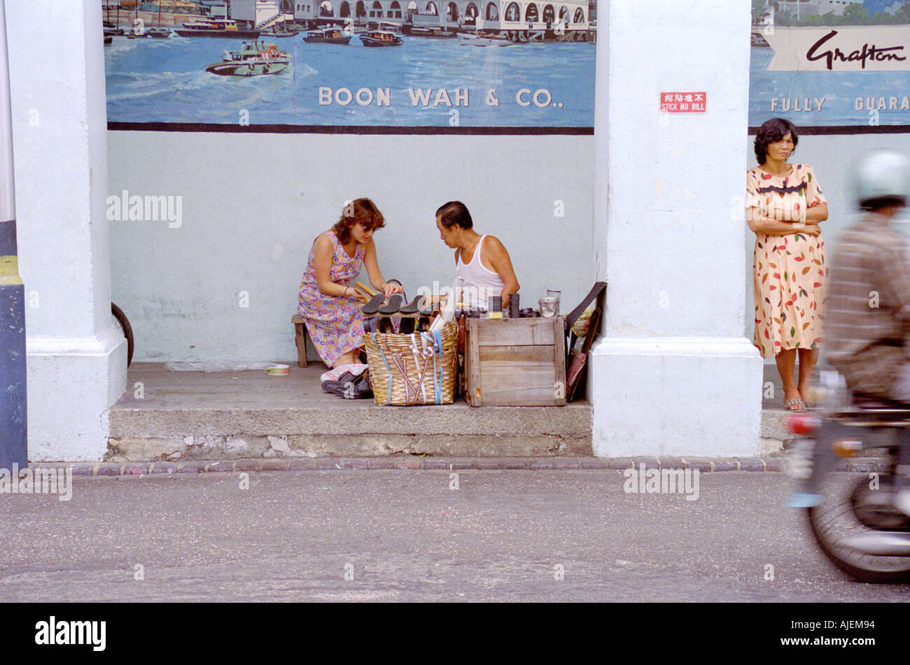 Street cobbler hi-res stock photography and images - Alamy