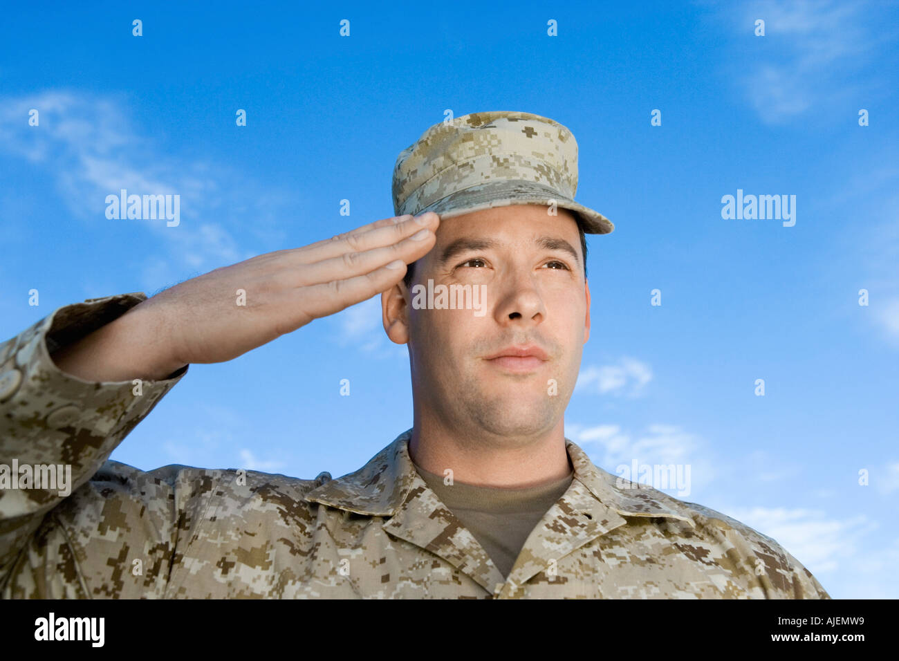 Close up soldier saluting hi-res stock photography and images - Alamy