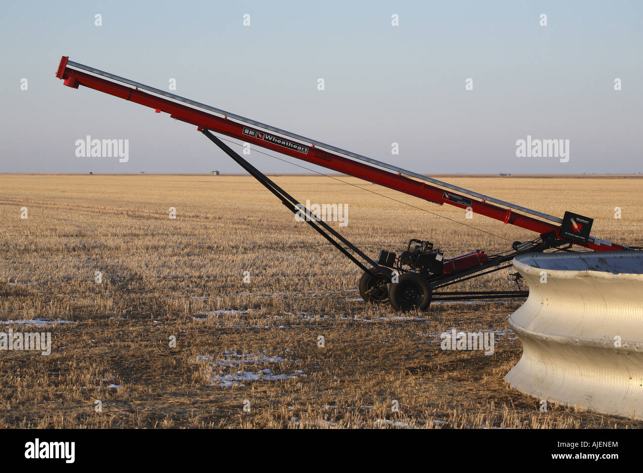 Grain auger hi-res stock photography and images - Alamy
