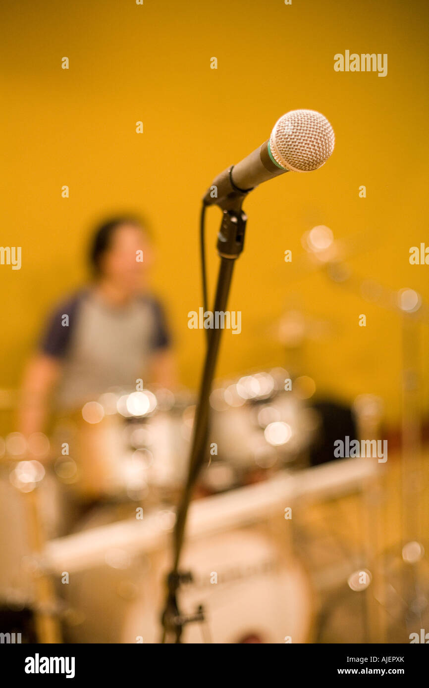30 microphone hi-res stock photography and images - Alamy