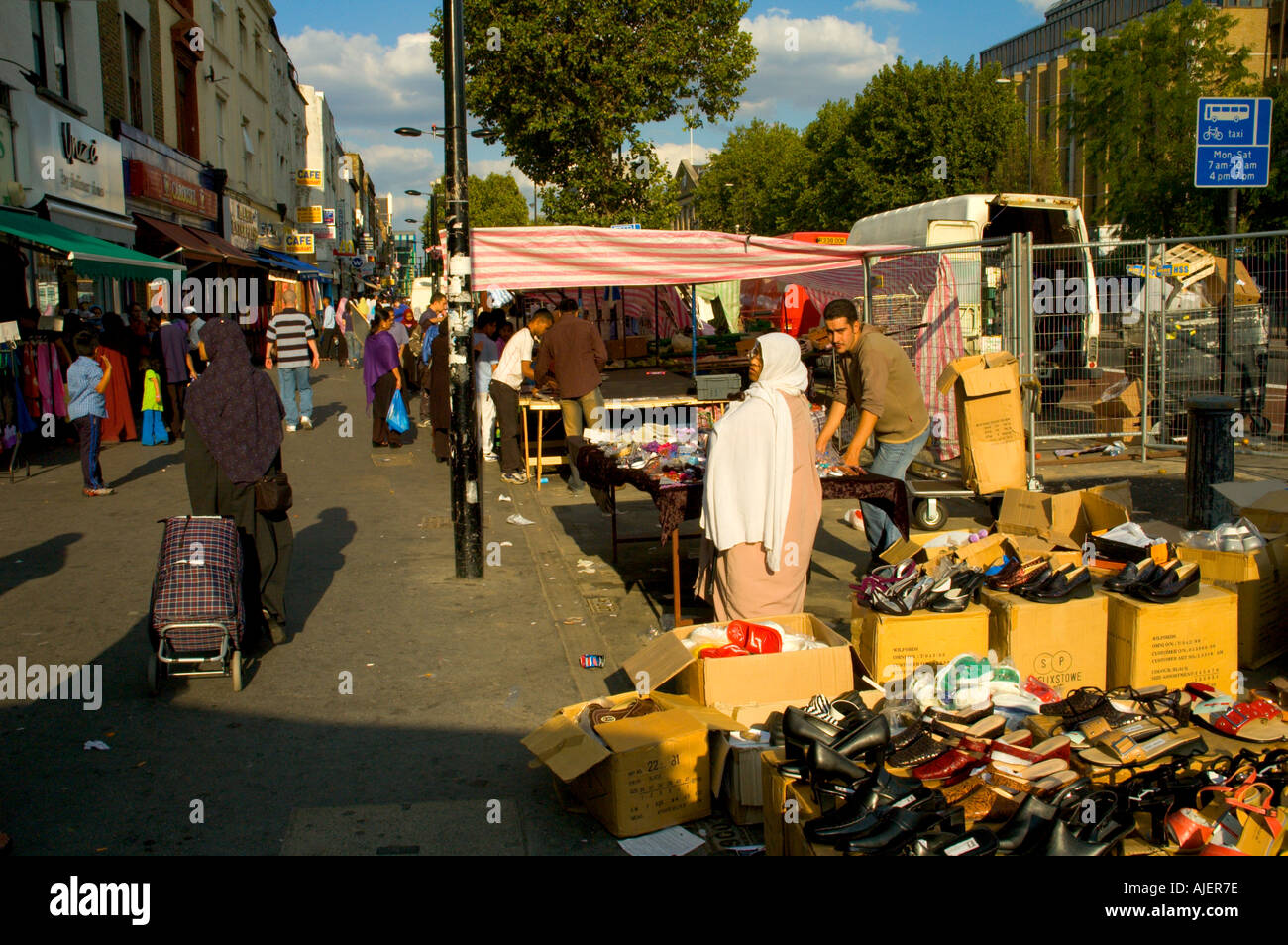 Whitechapel market east London England UK Stock Photo - Alamy