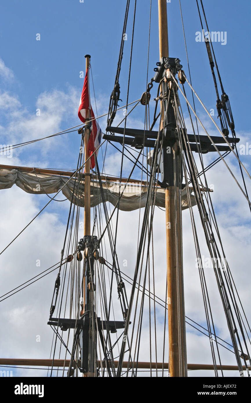 Boom and gaff hi-res stock photography and images - Alamy