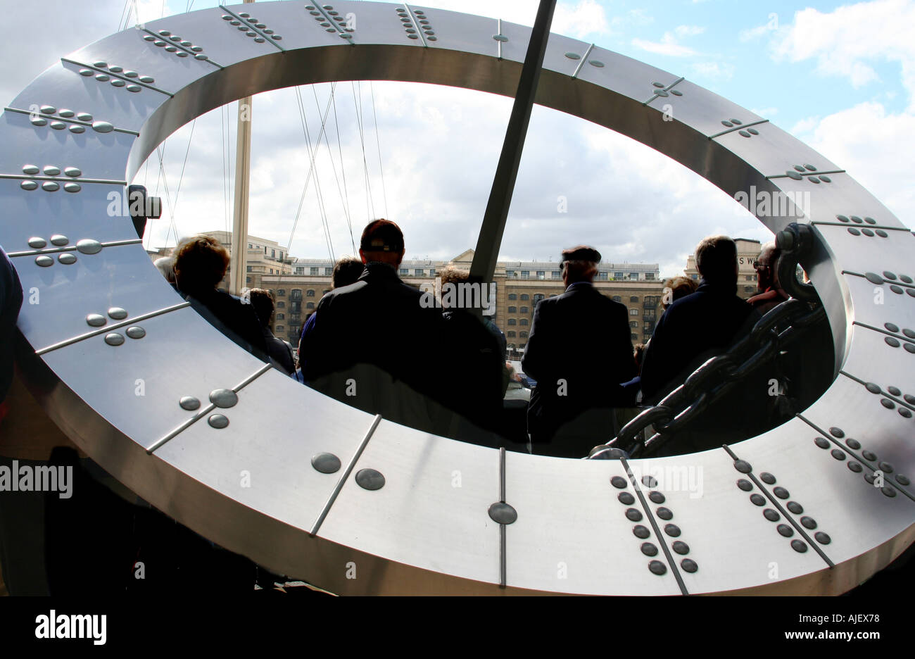Sundial north bank river thames london hi-res stock photography and ...
