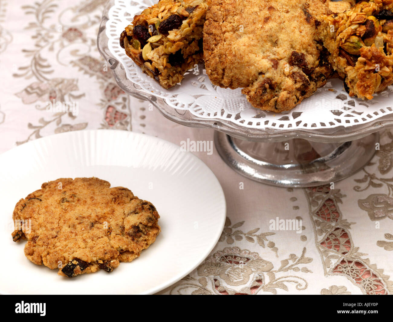 Oaty fruit bar oat homemade hi-res stock photography and images - Alamy