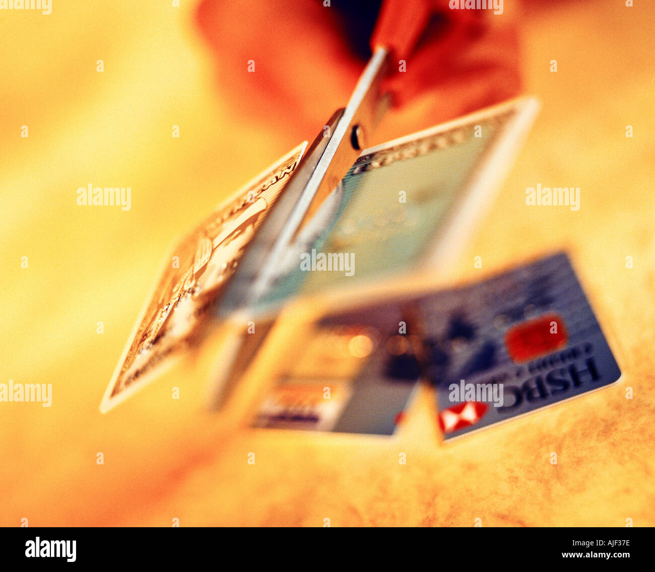 Cut up credit debit cards hi-res stock photography and images - Alamy