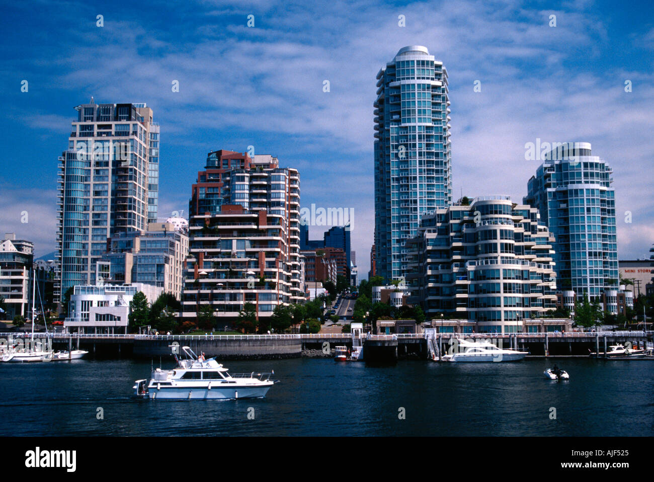 Harbour view boats past hi-res stock photography and images - Alamy