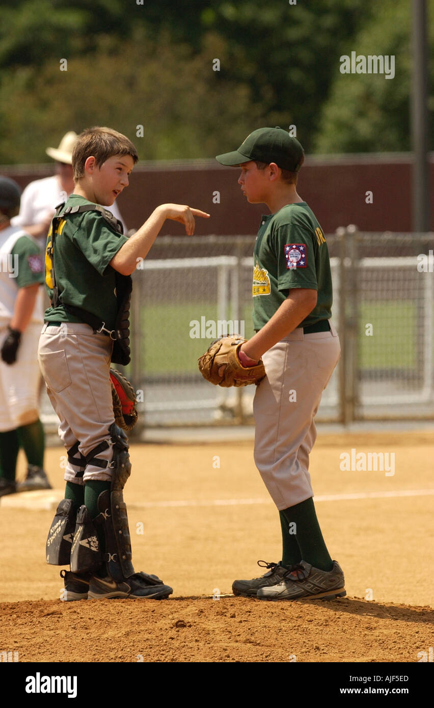 Youth american baseball boy hi-res stock photography and images - Alamy