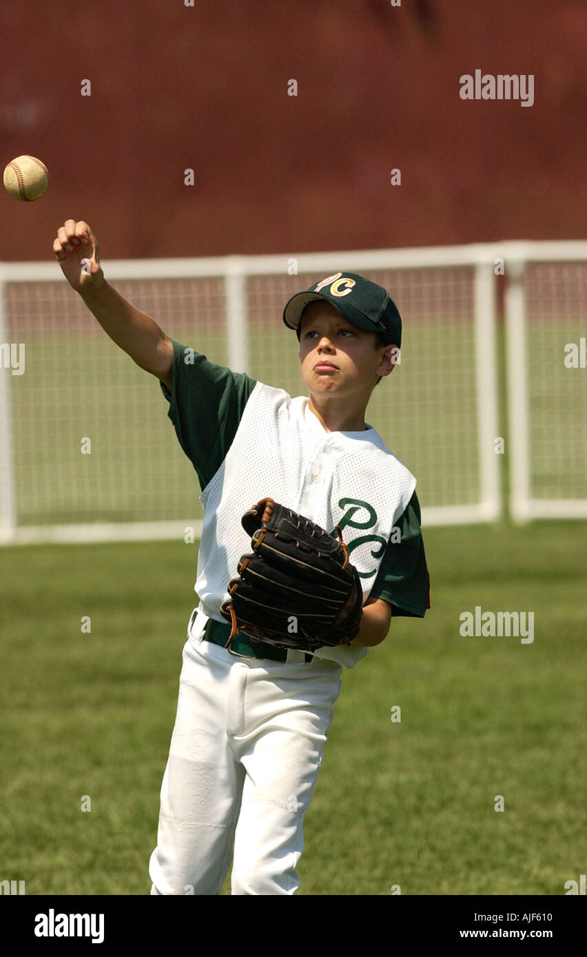 Boys baseball team portrait hi-res stock photography and images - Alamy