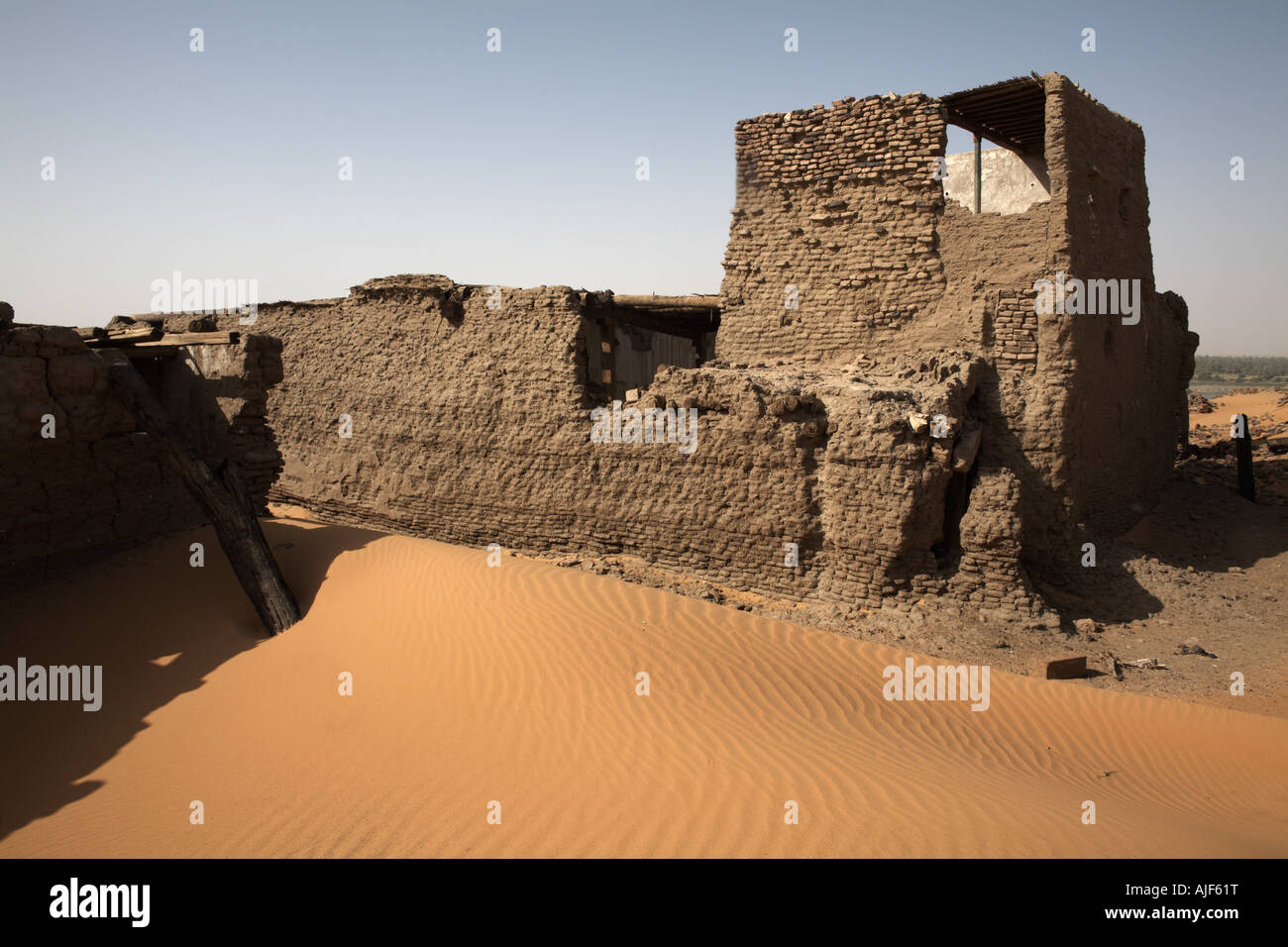 The medieval city of Old Dongola Stock Photo - Alamy