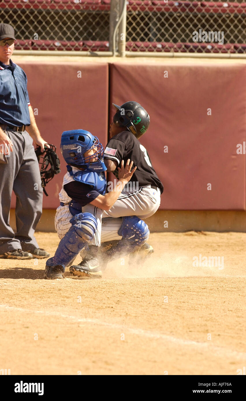 Play at the plate hi-res stock photography and images - Alamy