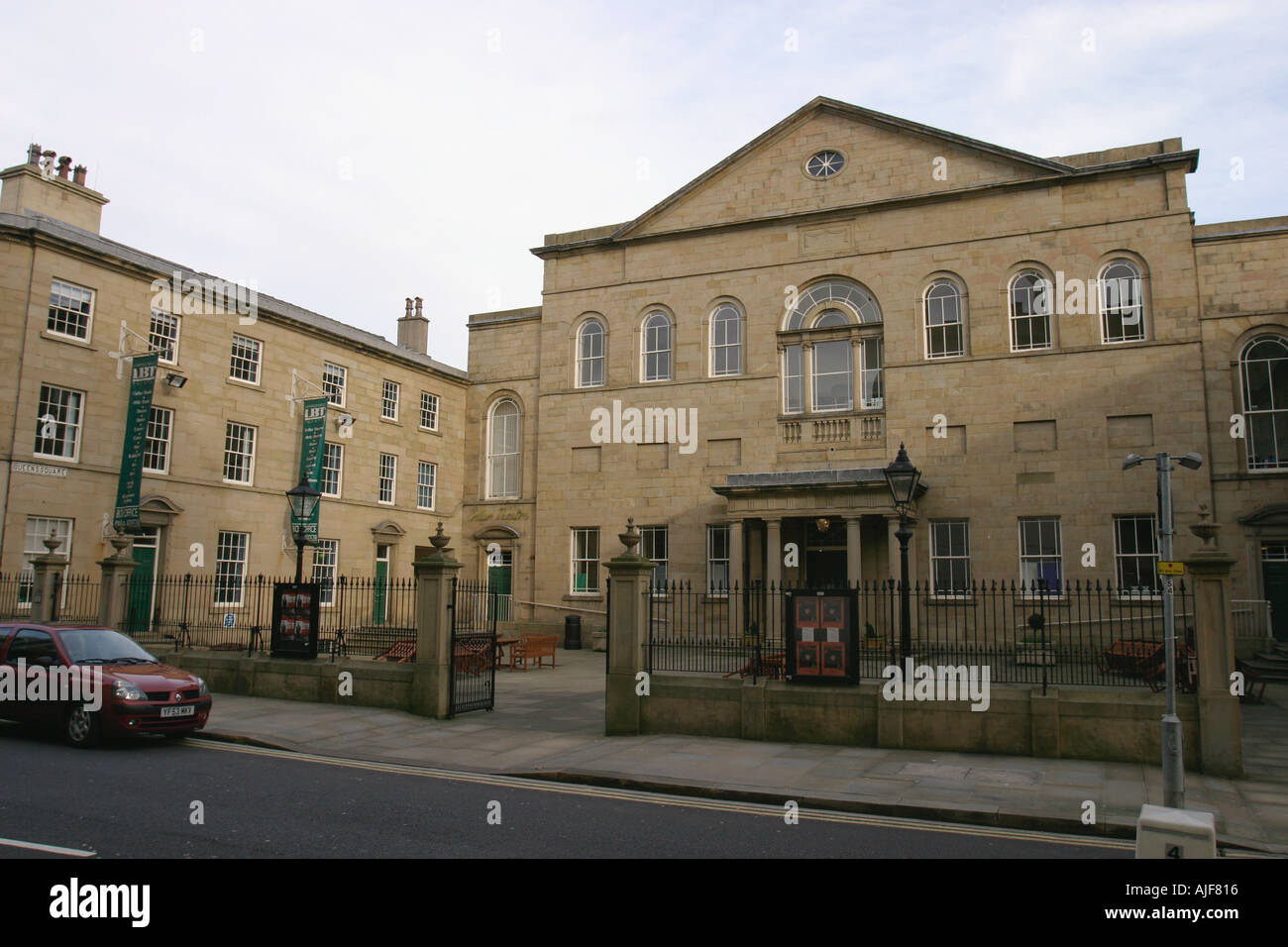 Facade of Lawrence Batley Theatre Huddersfield Stock Photo - Alamy