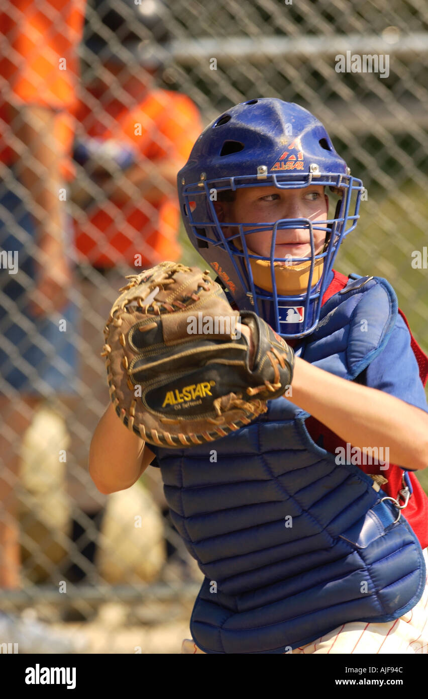 Action dive batting hi-res stock photography and images - Alamy