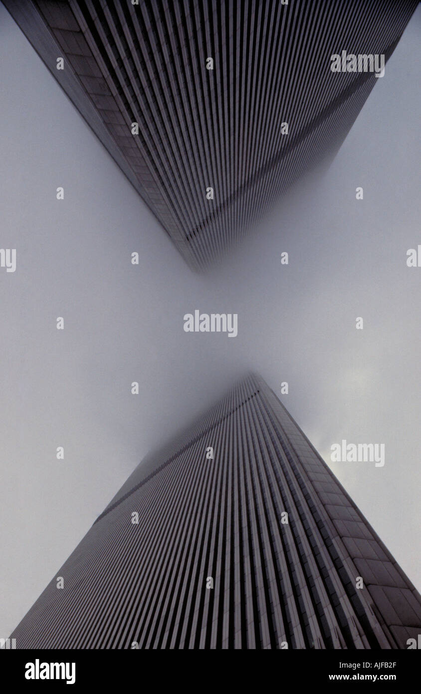 World trade center new york city fog hi-res stock photography and ...