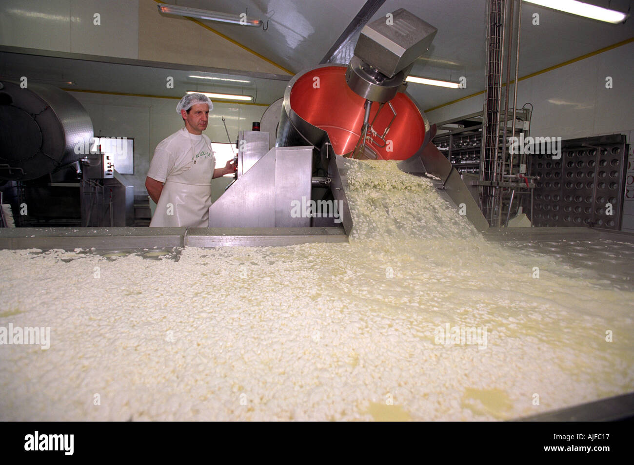 Mont dor cheese making farm hi-res stock photography and images - Alamy