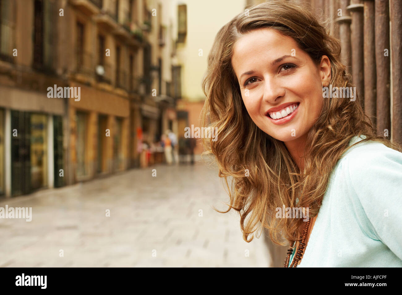 Young woman portrait standing outside hi-res stock photography and ...