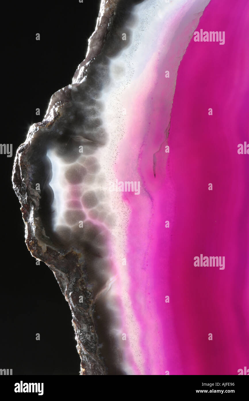 Quartz sio2 crystal structure hi-res stock photography and images - Alamy