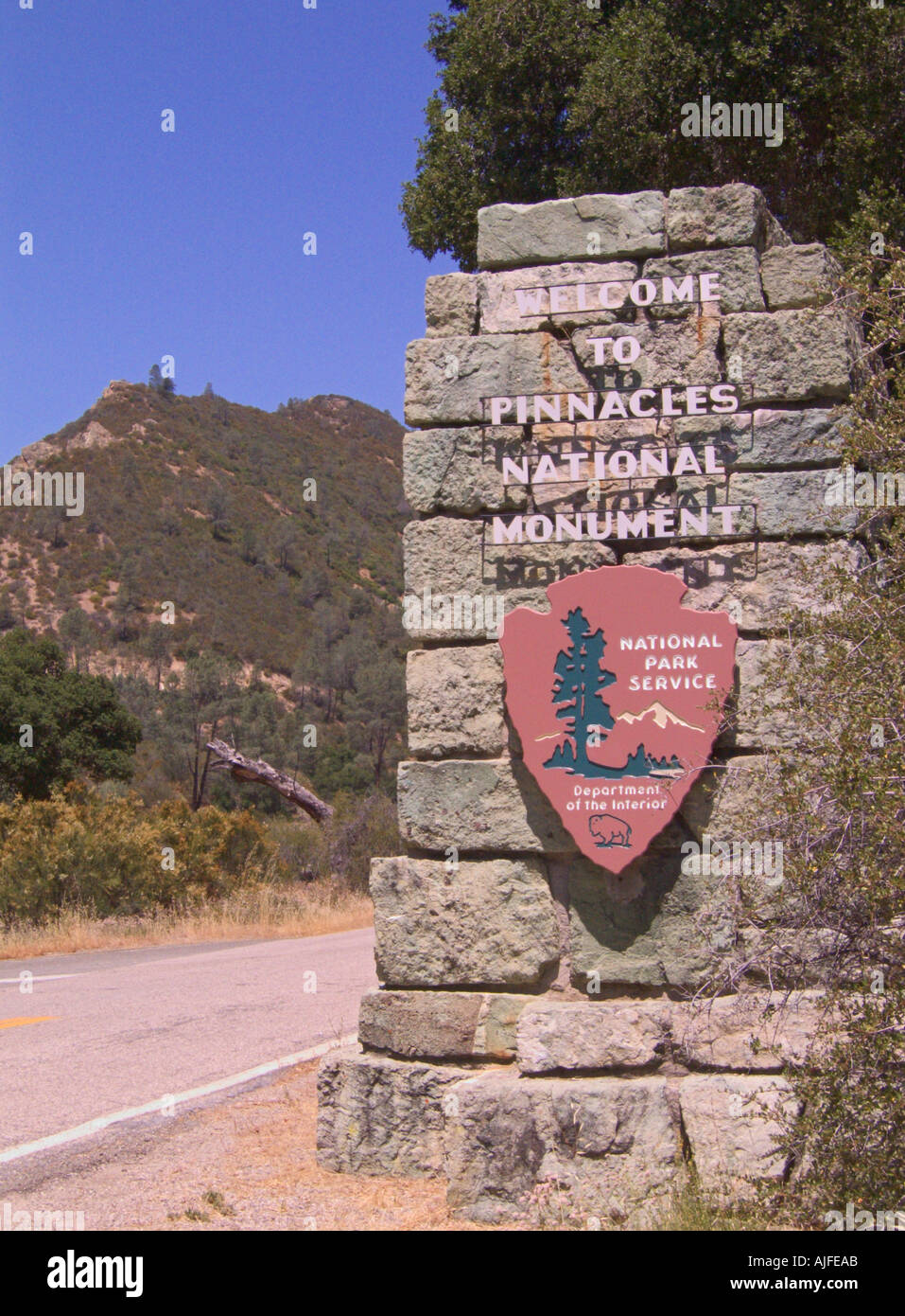 California Pinnacles National Monument entrance sign Stock Photo - Alamy