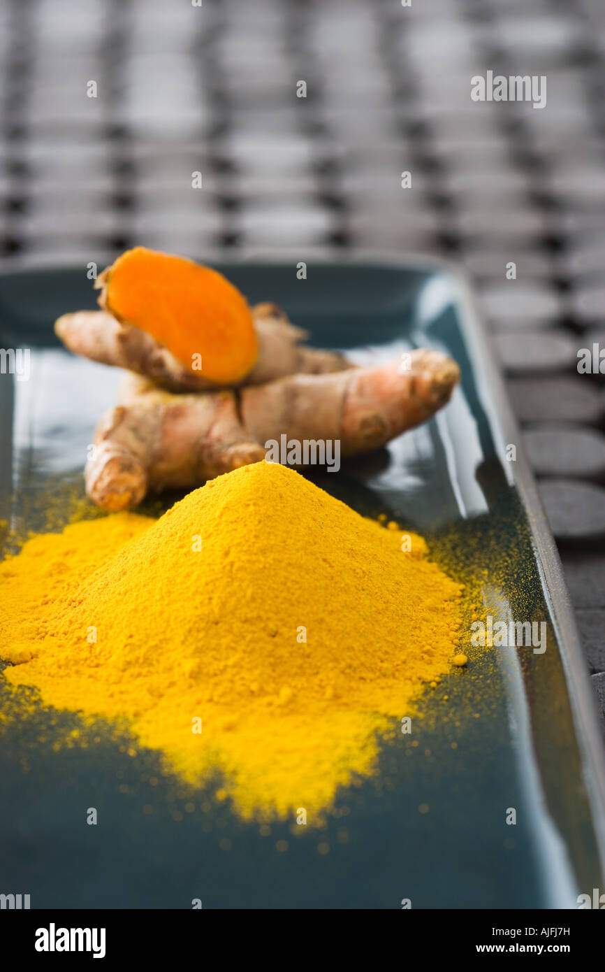 Tumeric powder hi-res stock photography and images - Alamy