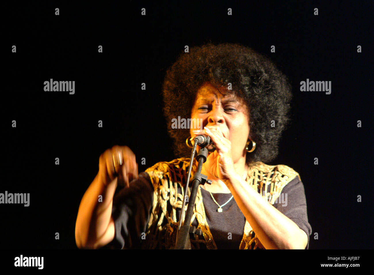 Famous Cuban Singers