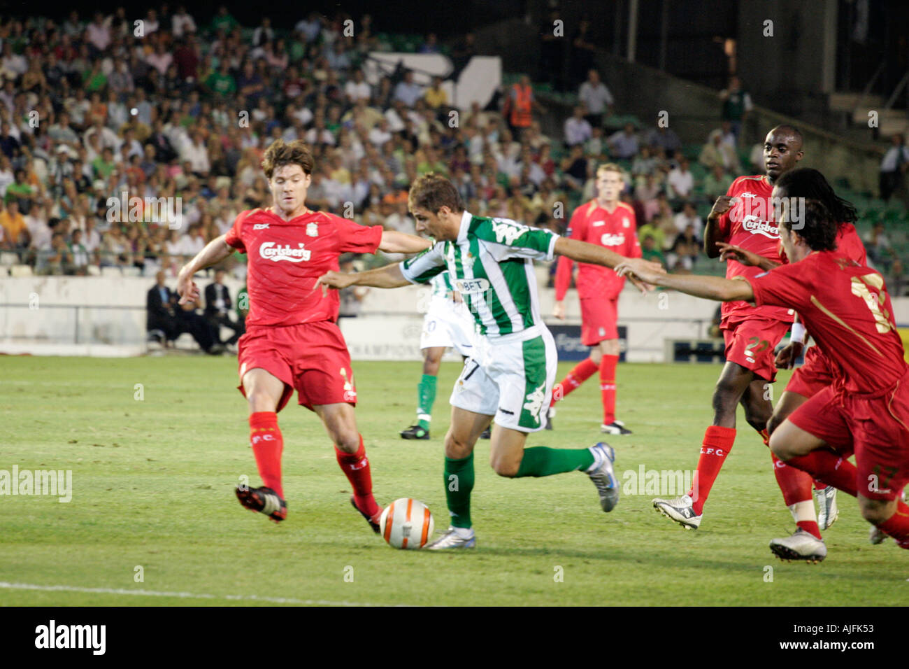 Xabi alonso hi-res stock photography and images - Alamy