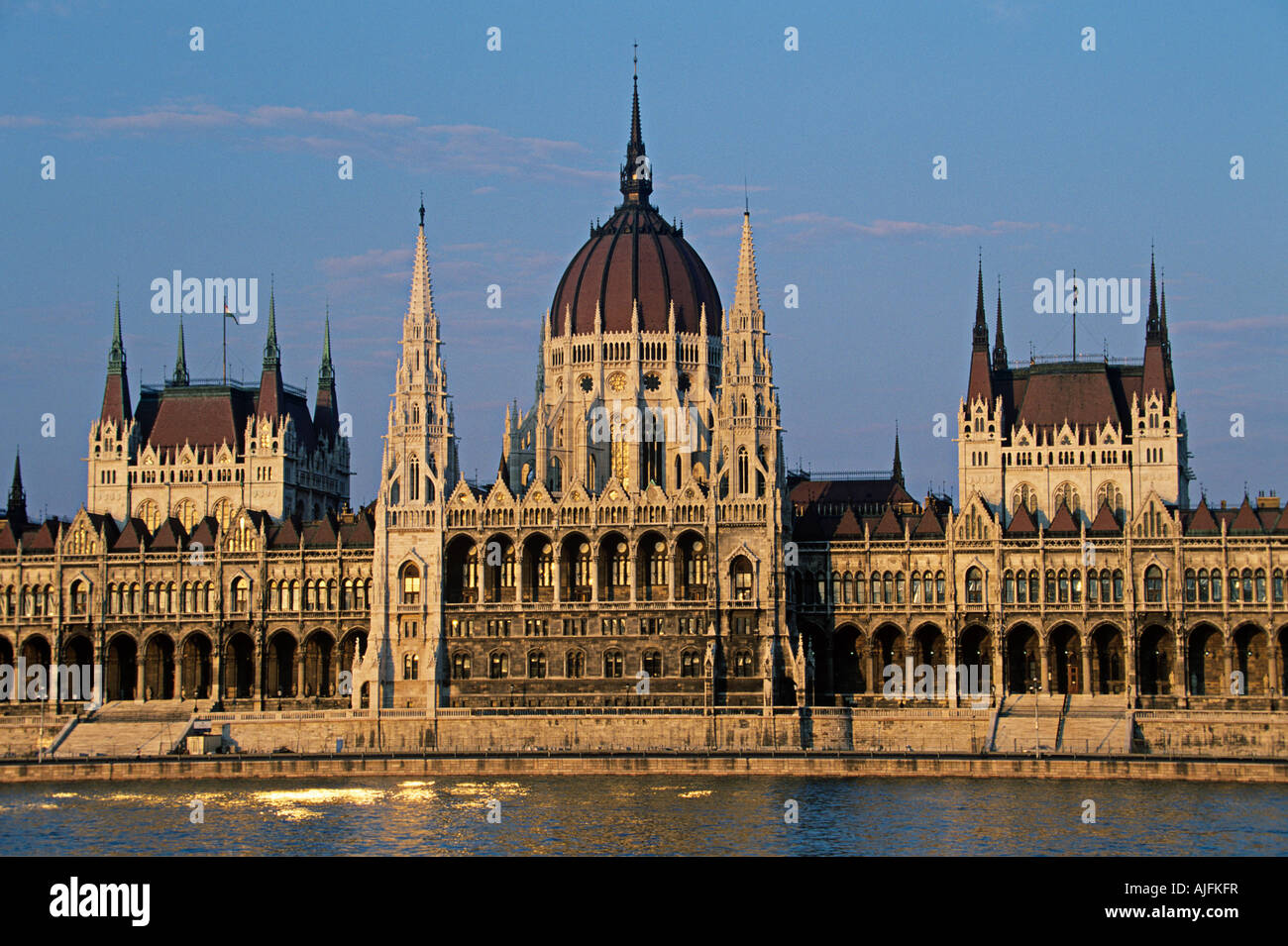 Hungarian parliament building Stock Photo - Alamy