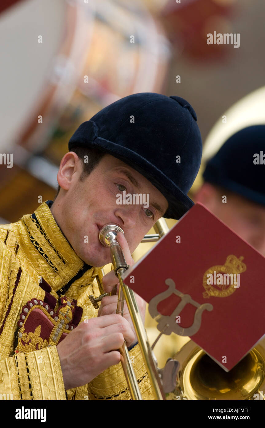 Crown band hi-res stock photography and images - Alamy