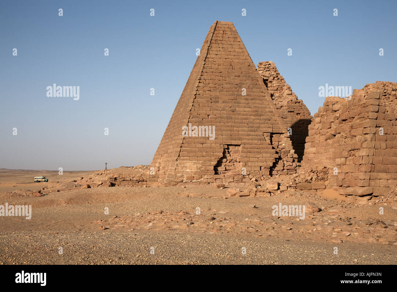 Sudan nubia jebel barkal karima hi-res stock photography and images - Alamy